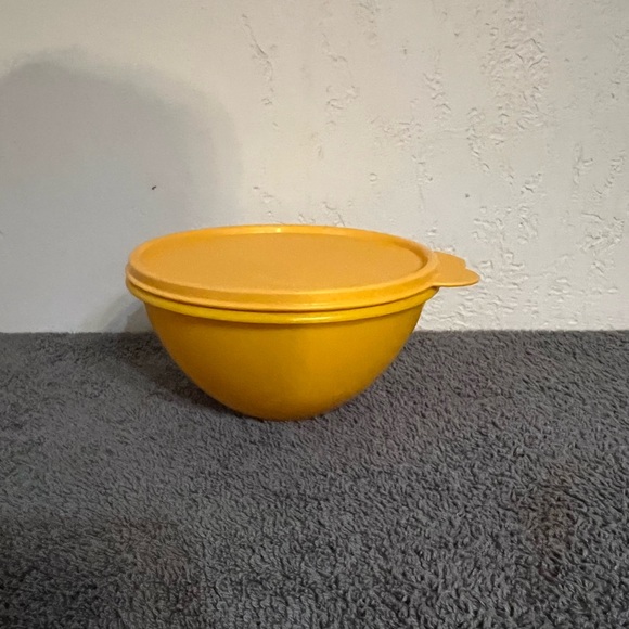 Kitchen | Tupperware Small Bowl 2342 | Poshmark